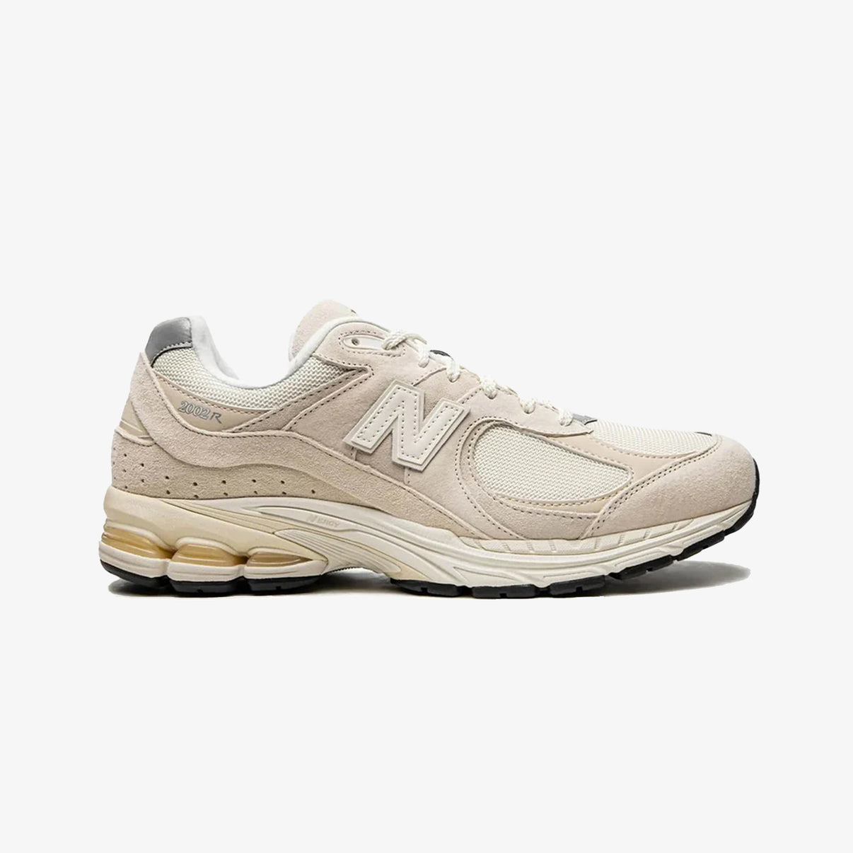 New Balance | 2002R { CREAM/WHITE – Superkicks