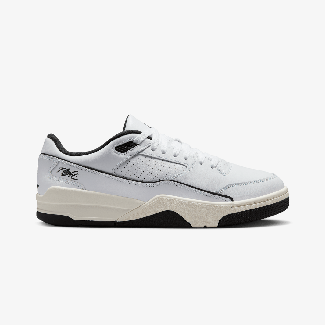 Jordan Flight Court – Superkicks