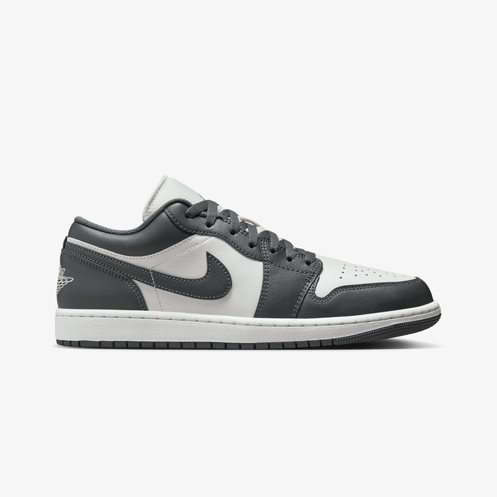 JORDAN | AIR JORDAN 1 LOW { IRON GREY/SUMMIT WHITE – Superkicks